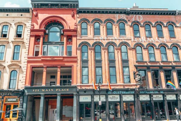 The 13 Best Distilleries in Louisville, Kentucky (With a Map!)
